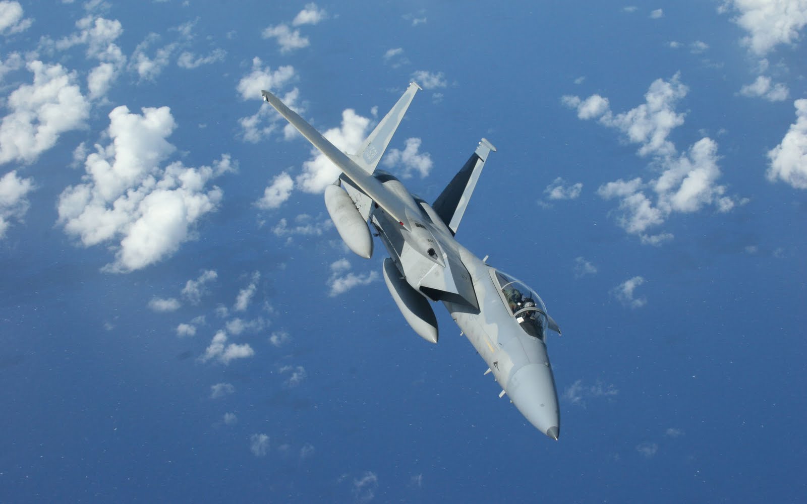 Amazing War Aircraft Fighters - NoobsLab | Eye on Digital World