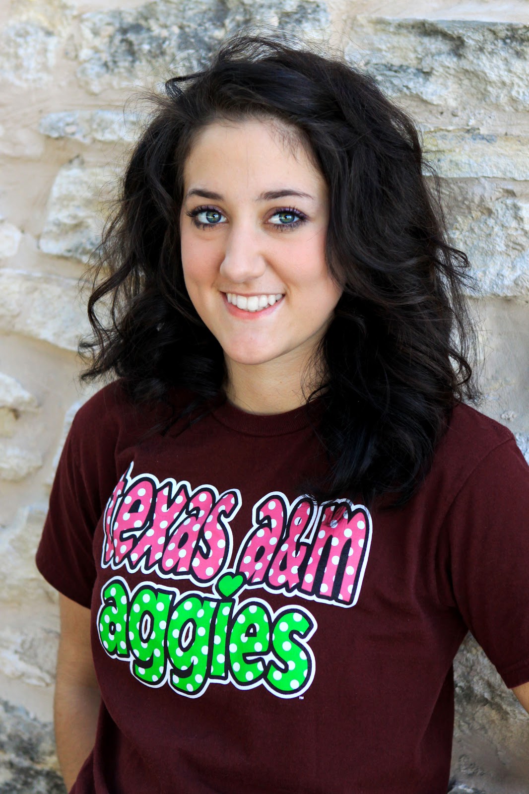 Jennifer Gauer Photography: One of my favorite graduates...cap and gown ...