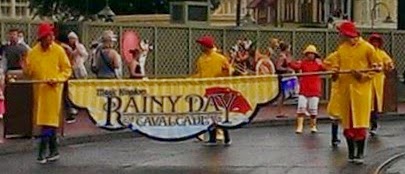 A Disney Girl in Orlando: Rainy Day Parade in the Magic Kingdom