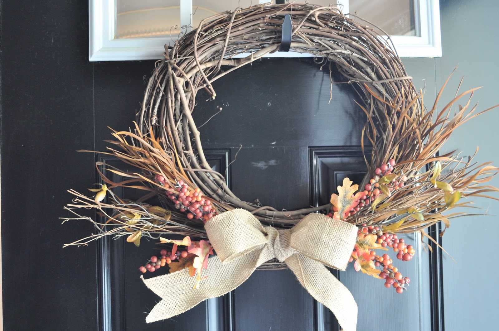 Olive & Gray: Rustic fall wreath {DIY}