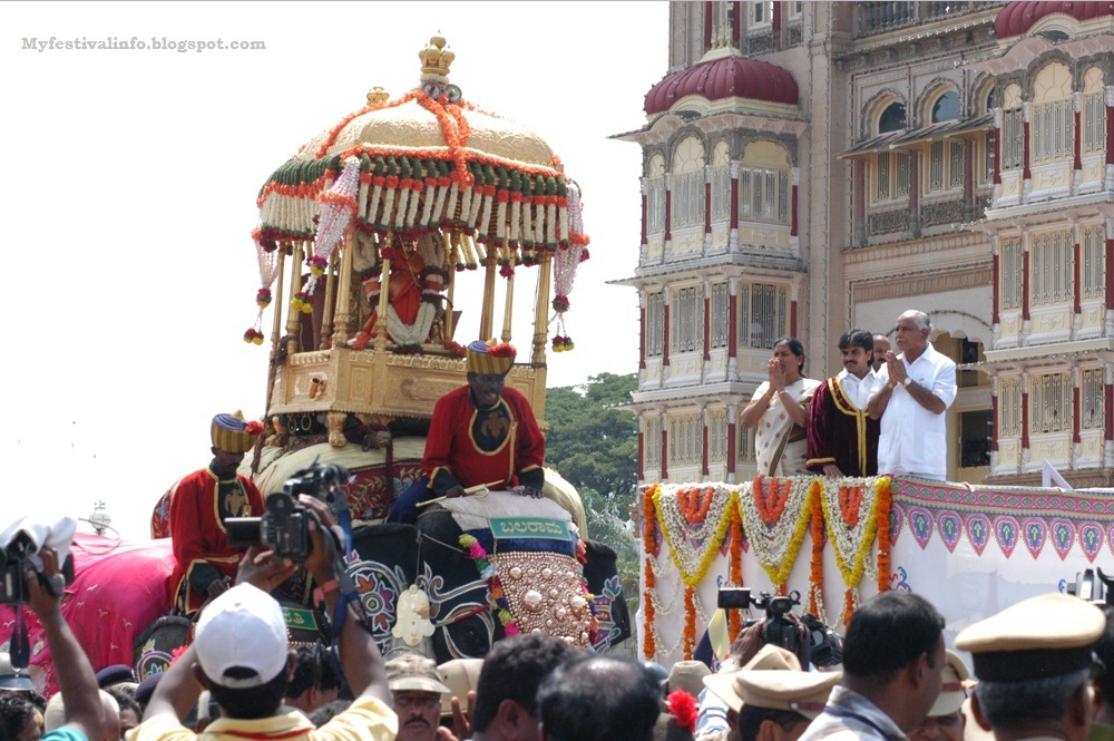 Festivals: Mysore Dasara Dussehra Kannada celebrations.