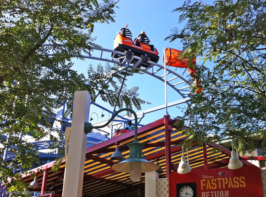 Mouse Troop: Goofy's Sky School: DCA's Ugly Duckling