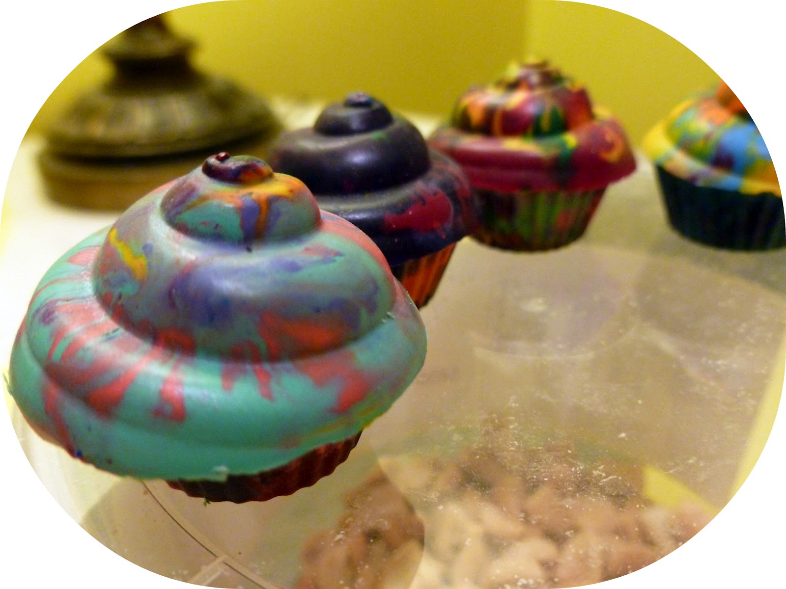 OCTOPIE.: DIY Tutorials: Cupcake Crayons!
