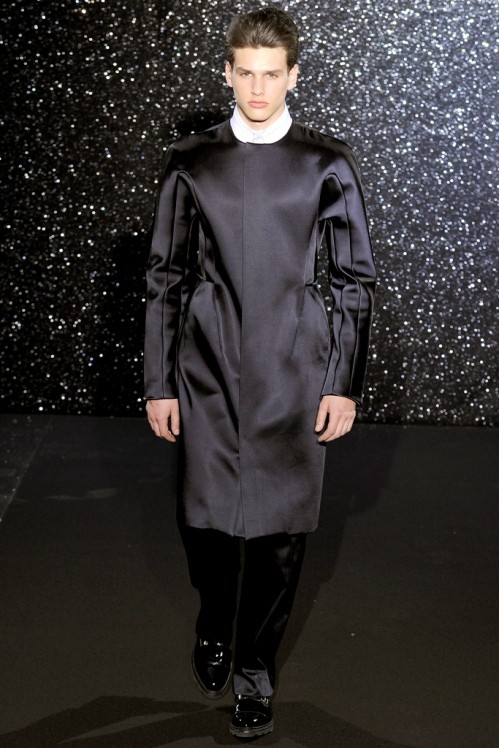 Mugler Man Fall/Winter 2012-13 Show | Homotography