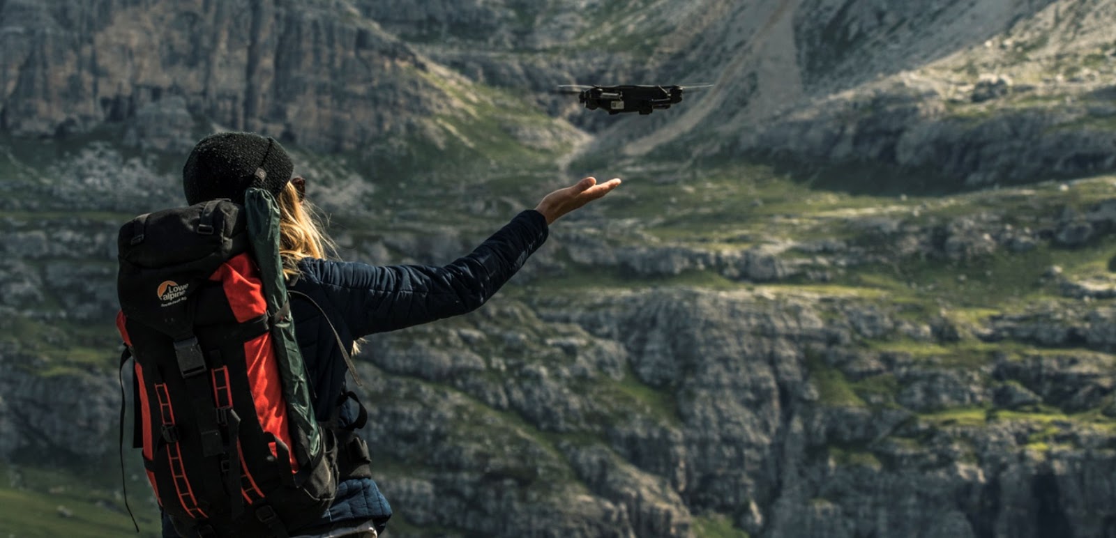 Mantis Q, nuovo drone 4K pieghevole Yuneec con comandi vocali e ...