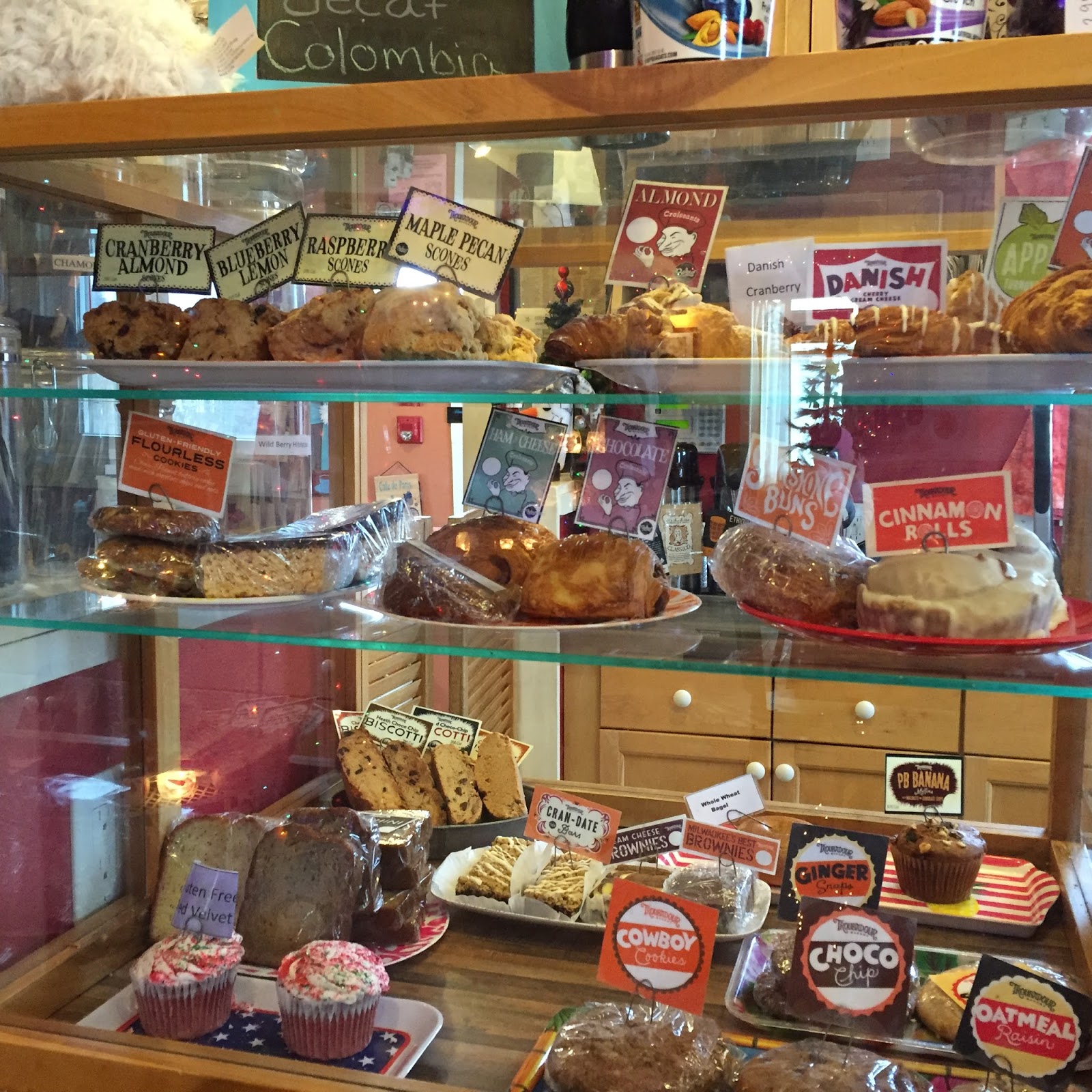 A Little Time and a Keyboard: Celebrate Local at Mocha Lisa Coffee Shop ...