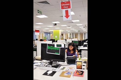 Amazing photos of the world: FaceBook Server Room And Offices