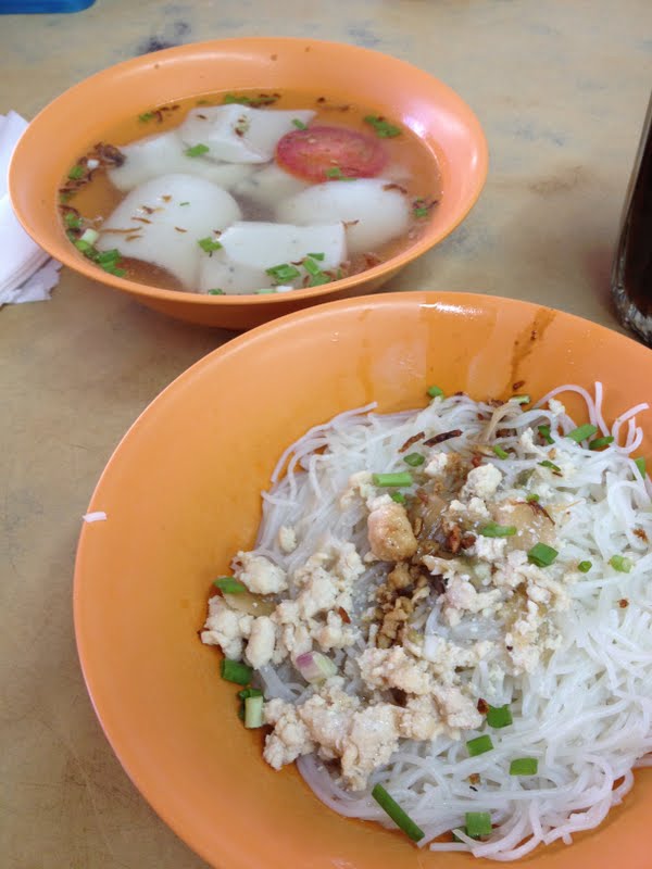Fish Paste Noodle at Wan Wan Restaurant in Kota Kinabalu - Shannon Chow