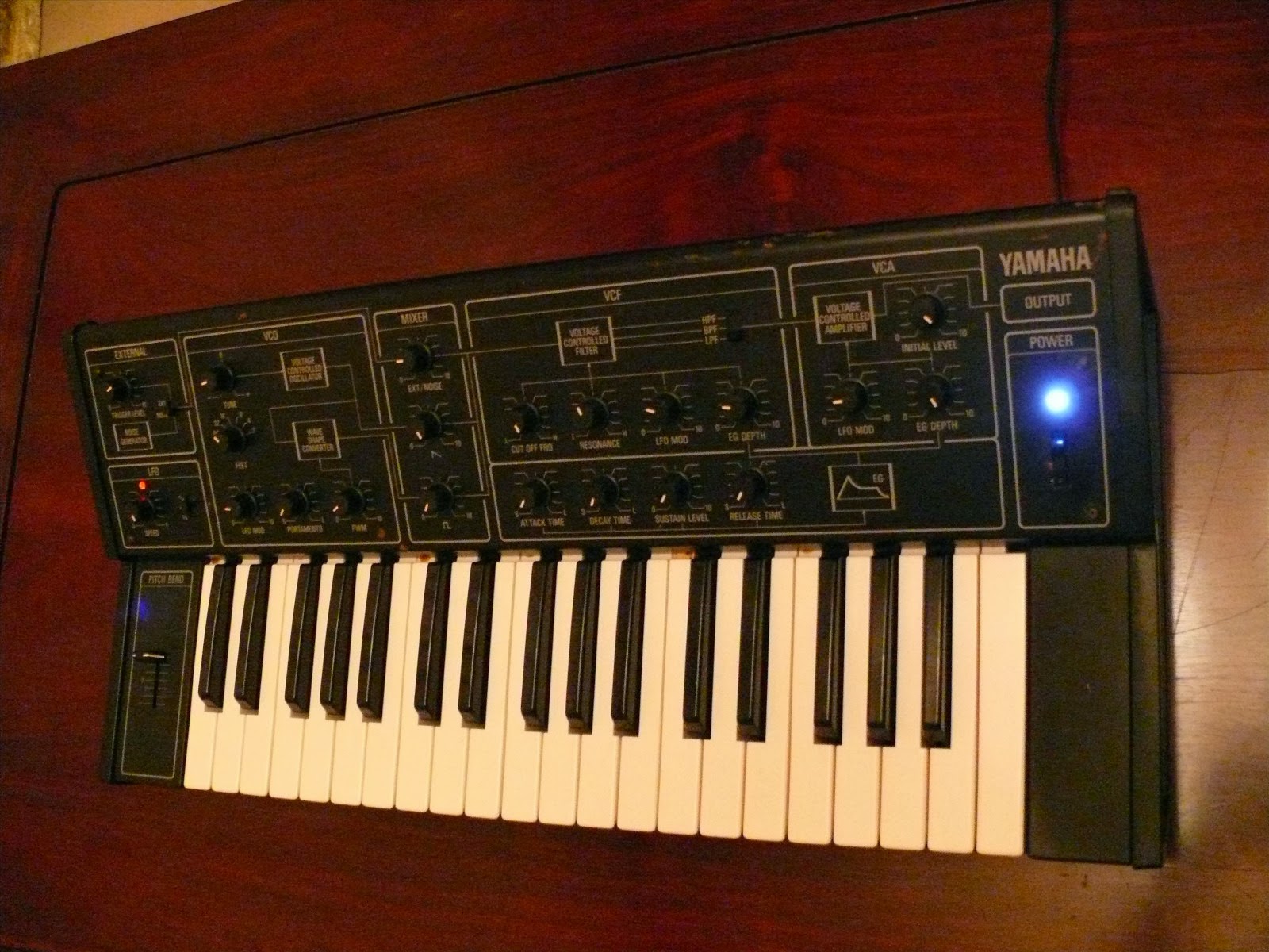 MATRIXSYNTH-B: Yamaha CS-5 Monophonic Analog Synth SN 1427