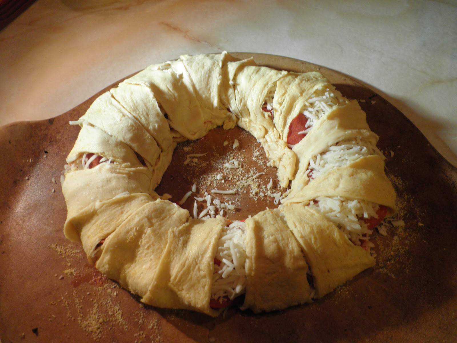 Secrets from the Cookie Princess: Pepperoni Pizza Ring