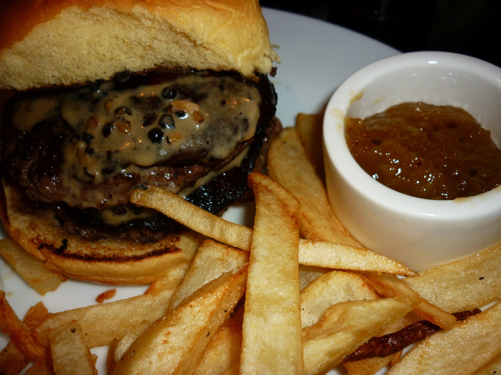 KikaEats: B.A.D. Burger: EVill's New 24-hr Breakfast Diner