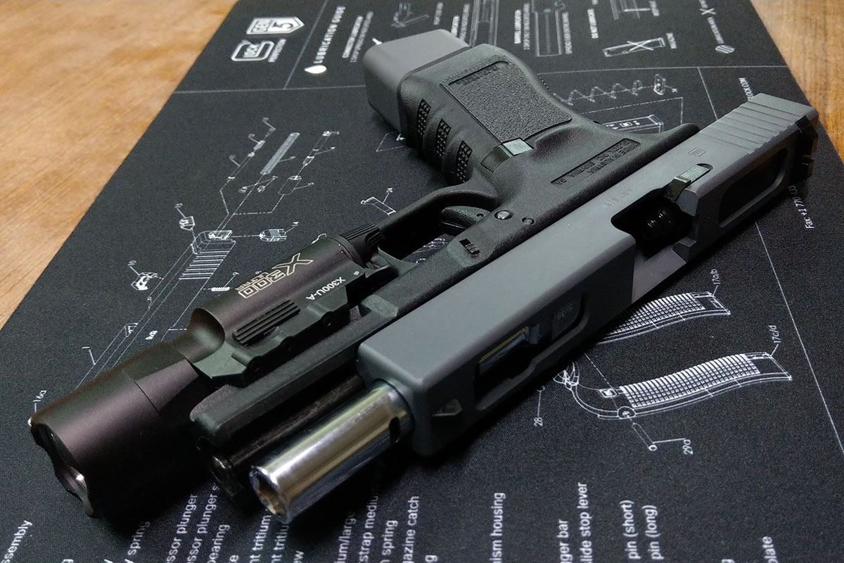 GLOCK 18C_steel slide