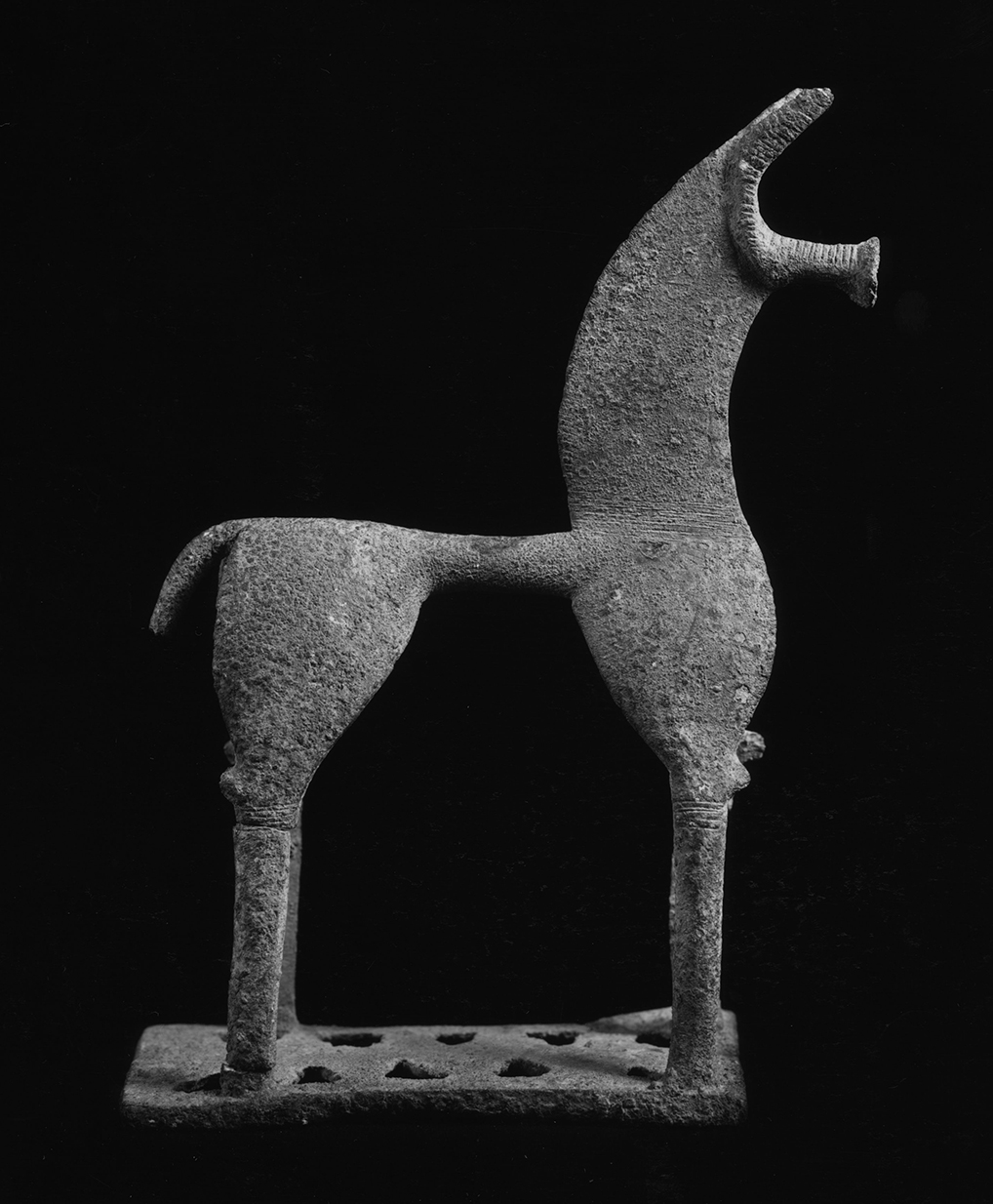 Looting Matters: A Geometric Horse, Robin Symes and further owners