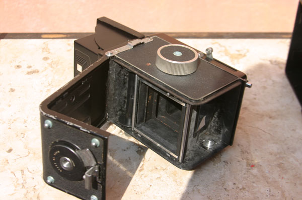 Blog Do Marcos Alexandre: Maquina Fotografica Auto Ricoh 66 6x6