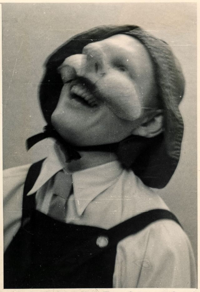 42 Vintage Snapshots of Freaky Halloween Costumes That Give You a ...