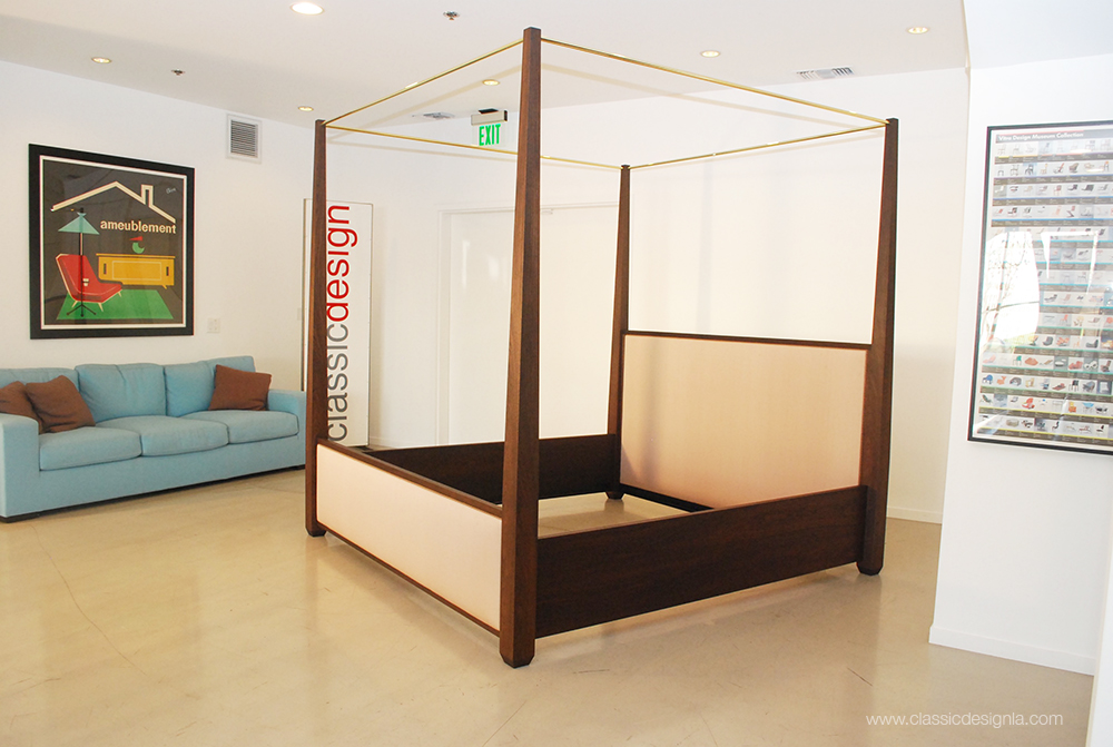 classic design: Beautiful Walnut Four Post Bed