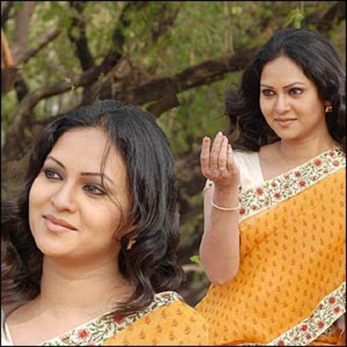 Richi Solaiman Pics In Saree - Hot PHOTOSHOOT Bollywood, Hollywood ...