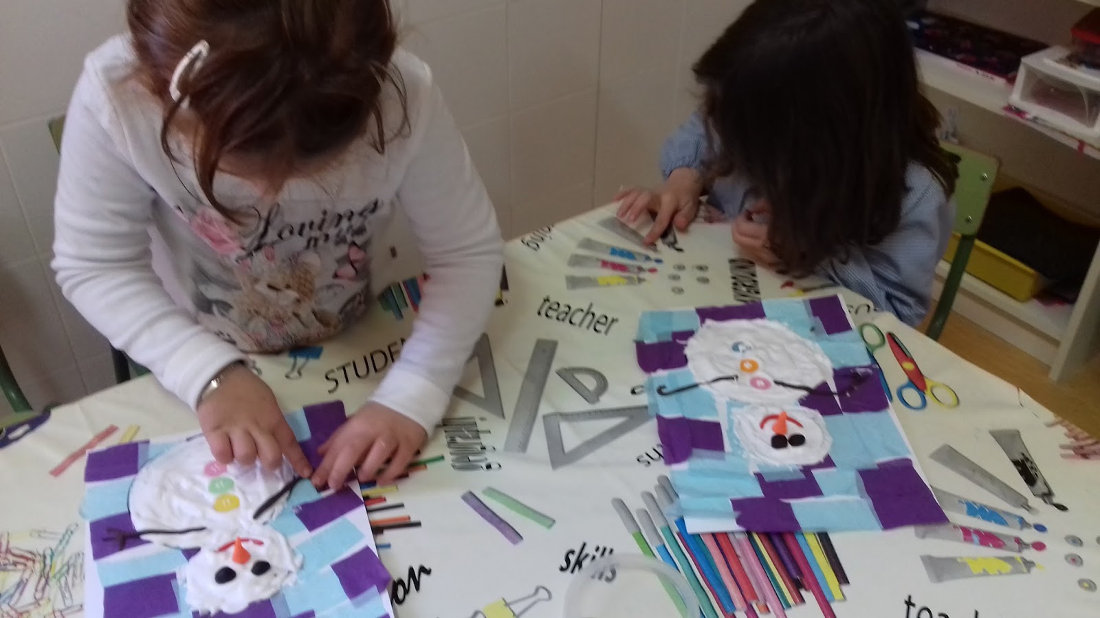 PEQUESDESCUBRIDORES: MI MUÑECO DE NIEVE