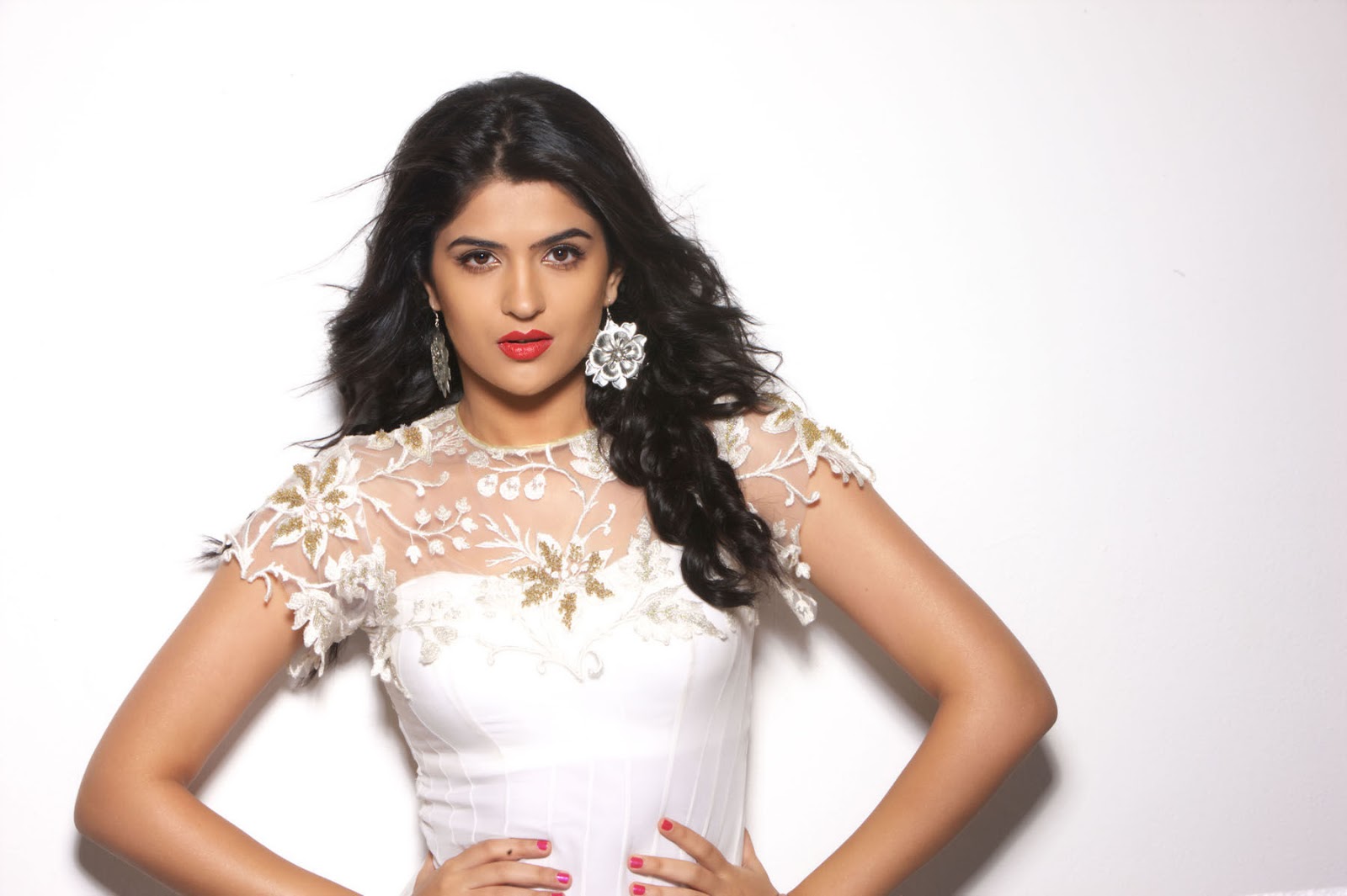 Deeksha seth Looks Gorgeous In Her Latest Photoshoot | Celebrities ...
