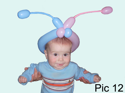 CLASSICAL: Bug balloon hat