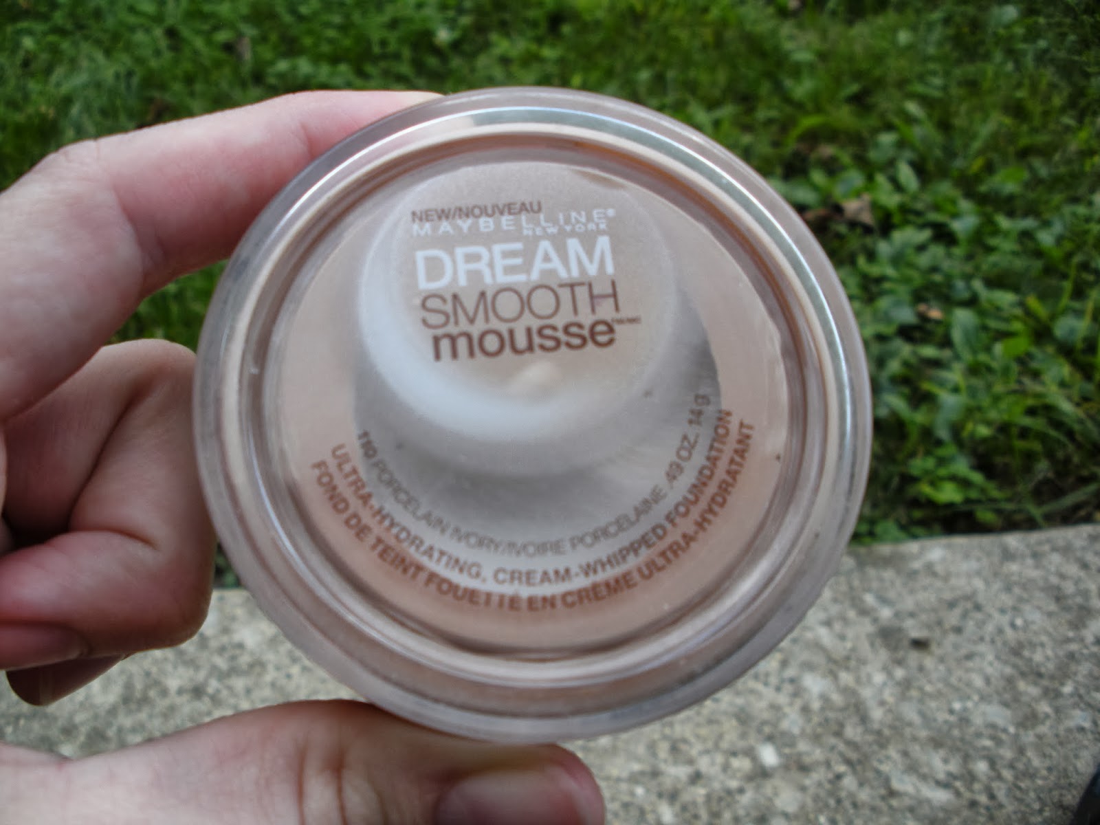 Beauty Bits and Bobs: Maybelline Dream Smooth Mousse