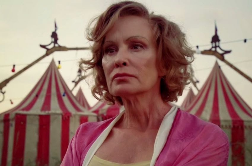 TV Lover: Recap/Review: American Horror Story: Freak Show - Monsters ...