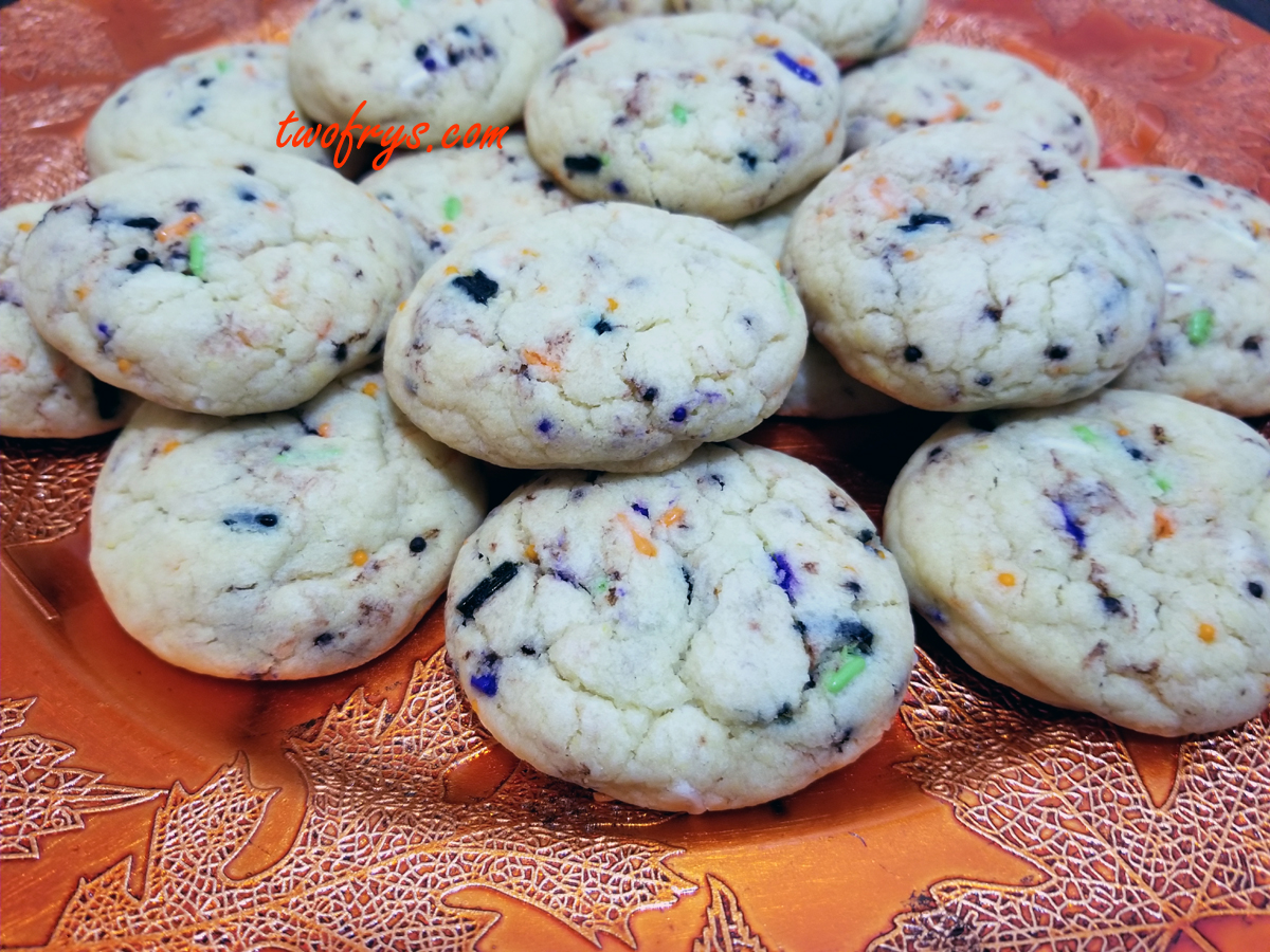 Two Frys: Vanilla Sprinkle Cookies