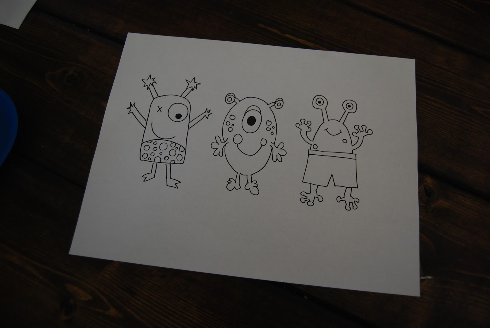 Momfessionals: Family Book Club - Aliens Love Underpants