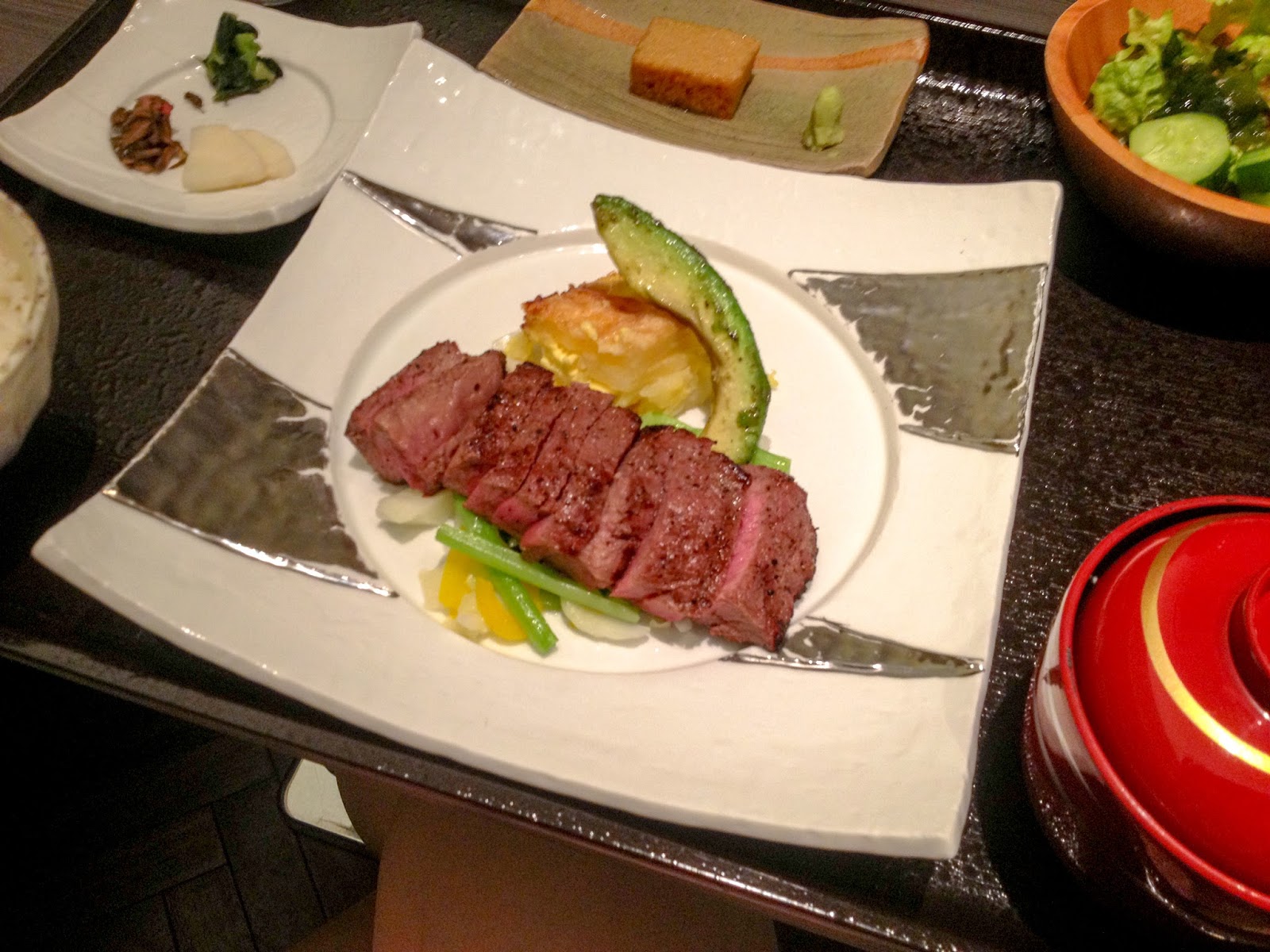 A French girl travels: Taste affordable Kobe Beef in Tokyo - Kobe Beef ...