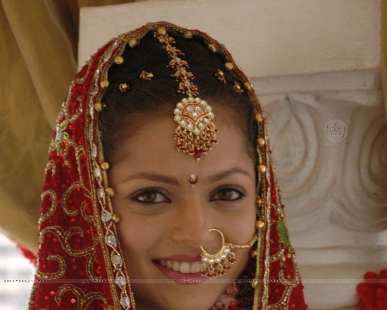 Tiverte: Actress Drashti Dhami Geet Wallpapers