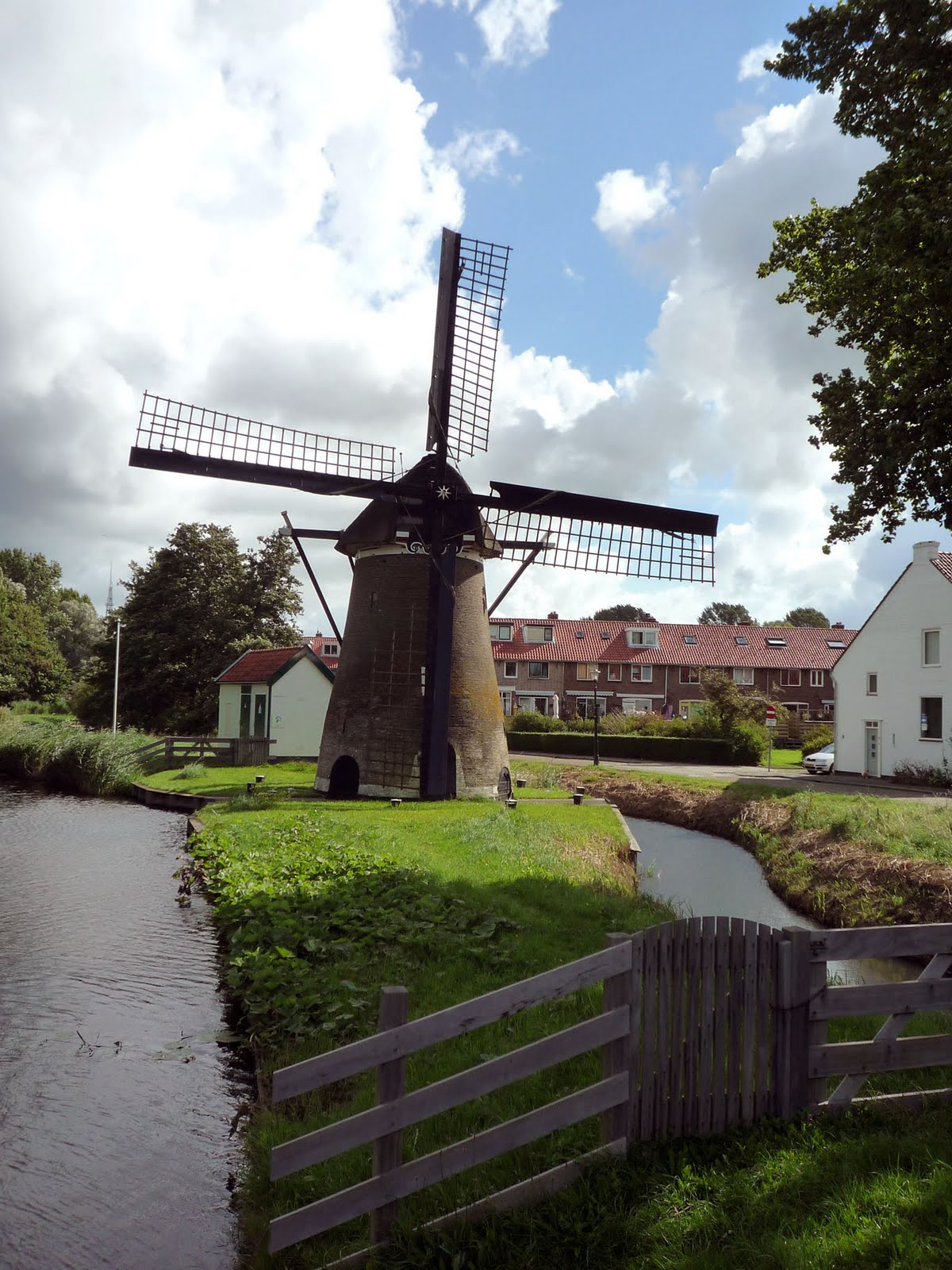 Photo blog: Alkmaar-Our First Windmill