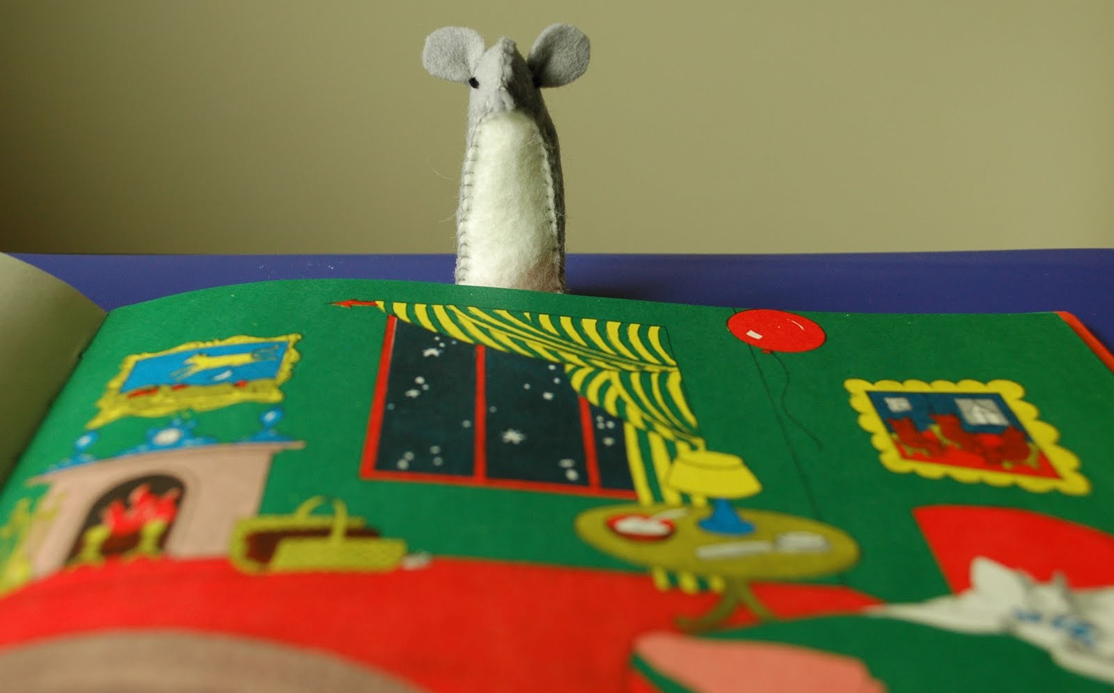 we bloom here: Goodnight little house, And goodnight mouse