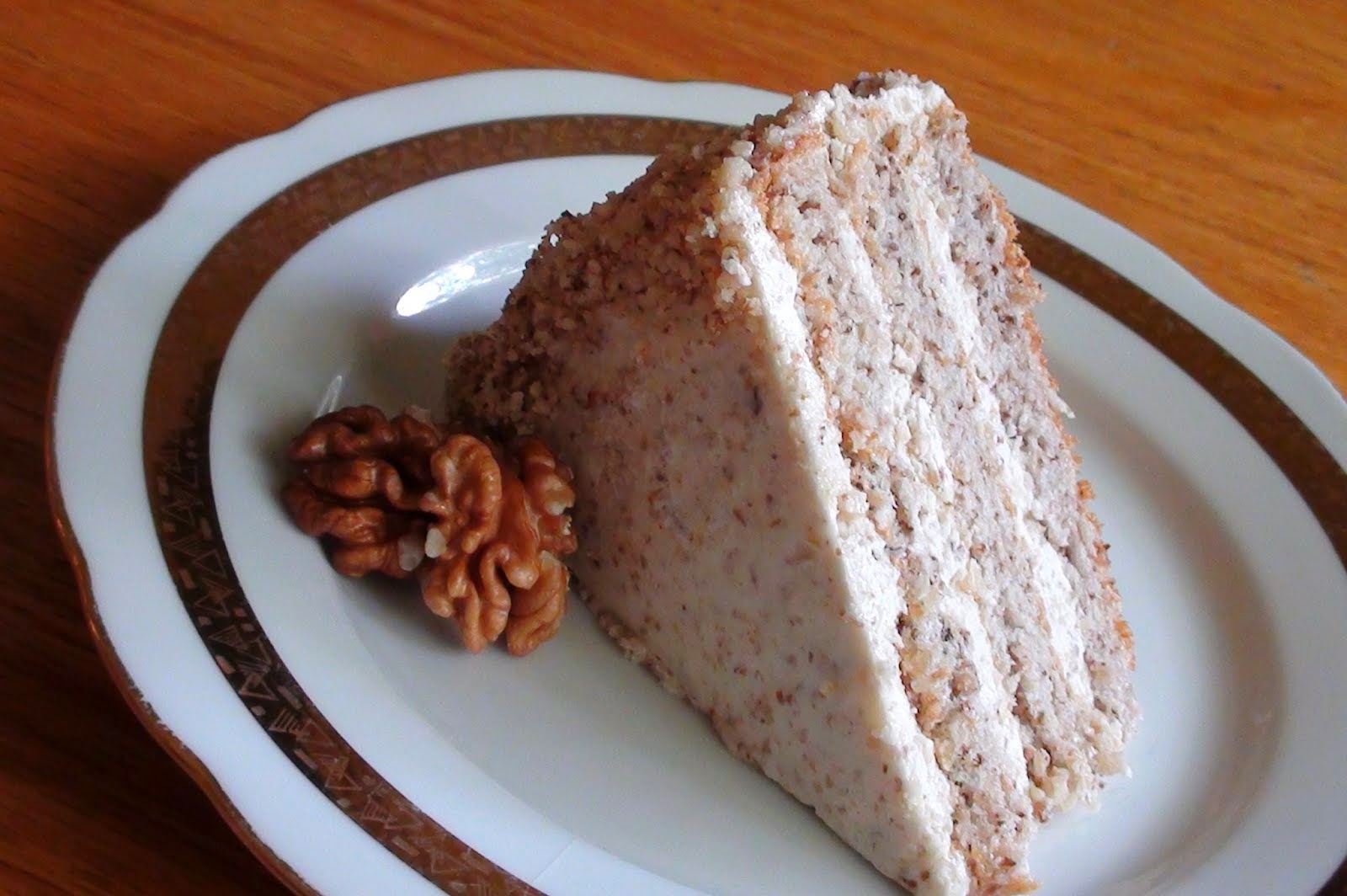 zsuzsa is in the kitchen: HUNGARIAN WALNUT CAKE – DIÓTORTA
