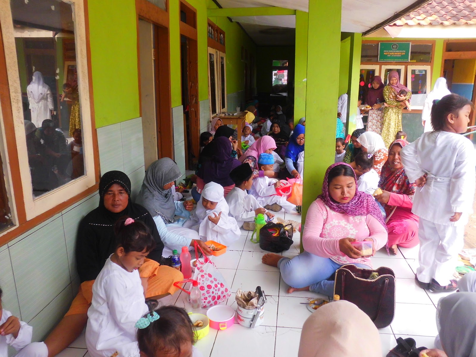 KURIKULUM LENGKAP PAUD DAN RAUDLATUL ATHFAL BAB I | YAYASAN NURUSSYAHID