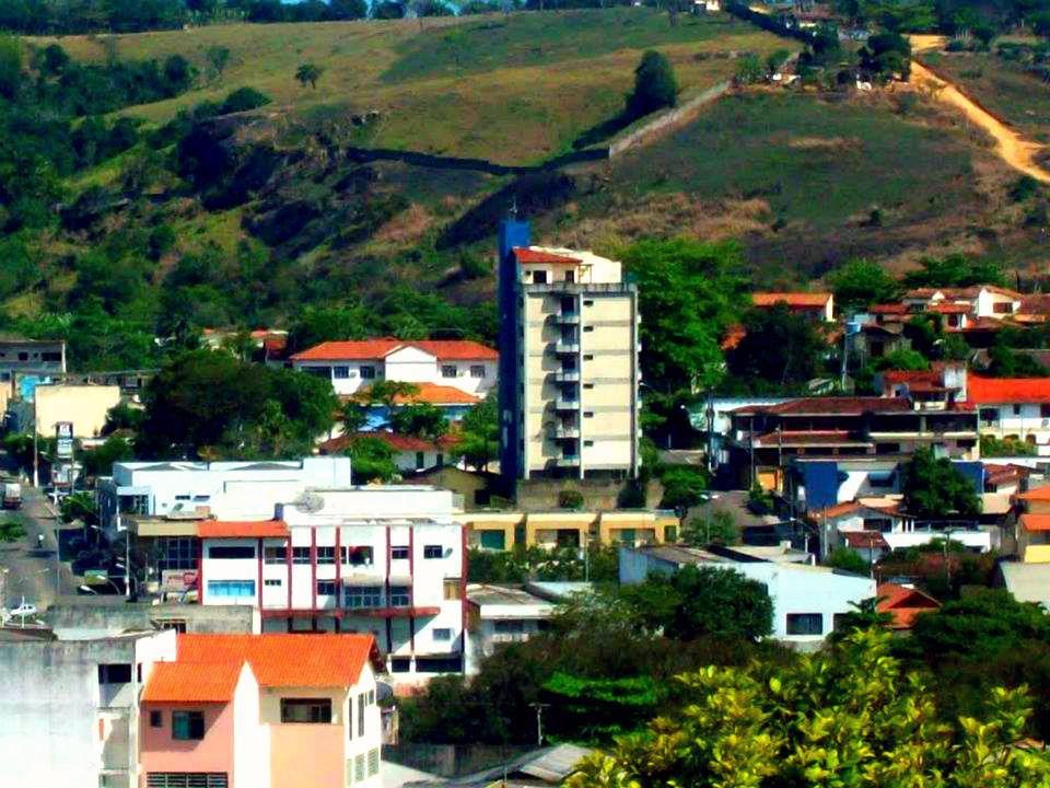 BELAS PAISAGENS DE NANUQUE - MG