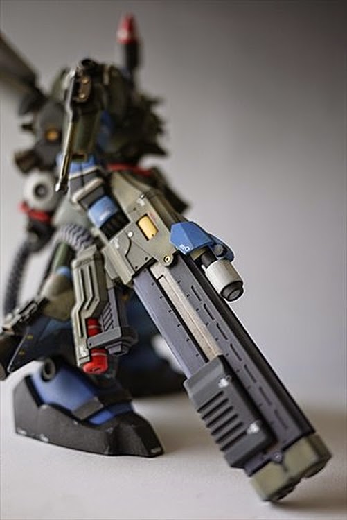 Custom Build: 1/144 Hi-Zaku III Custom