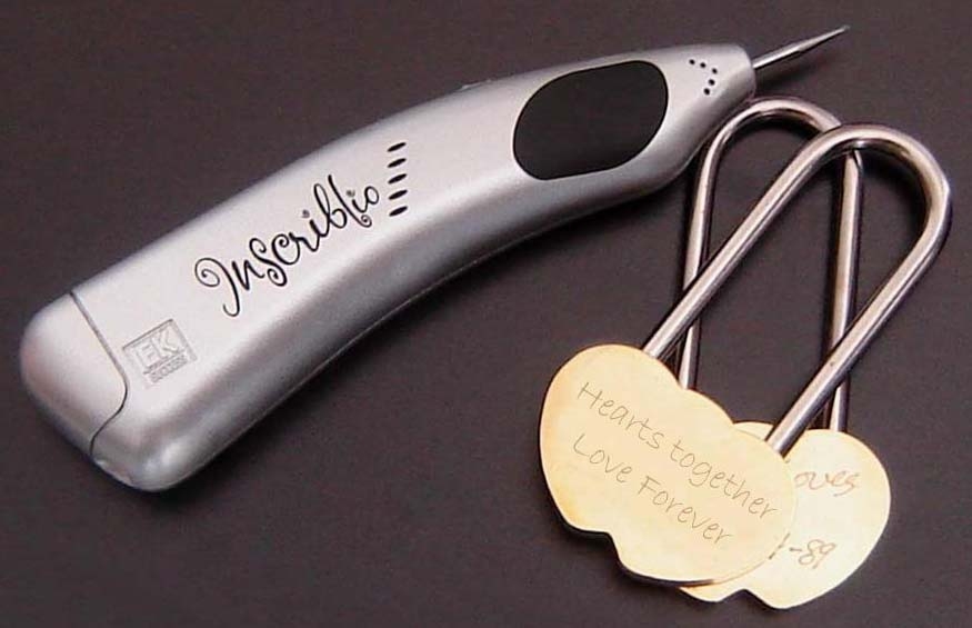 The Wedding Stationer's Husband: Love Locks
