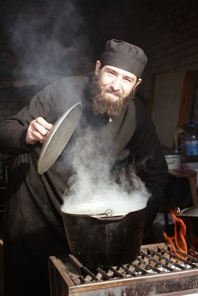 ☦️ Pour une VIE ORTHODOXE: MOINE À LA CUISINE