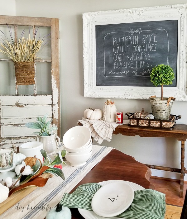 Farmhouse Fall Home Tour - Fall Blog Hop - DIY Beautify - Creating ...