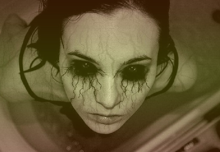 Hoops and Gloves: TOP TEN SCARY IMAGES OF ALL TIME, THIS WILL MAKE YOU ...