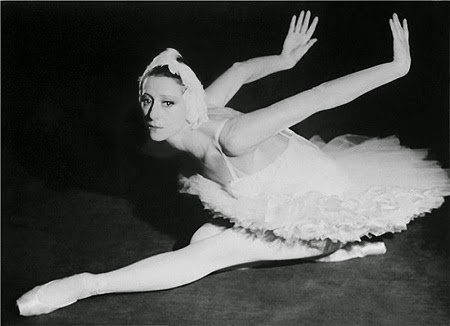 La prima ballerina assoluta, Maya Plisetskaya (1925-2015)