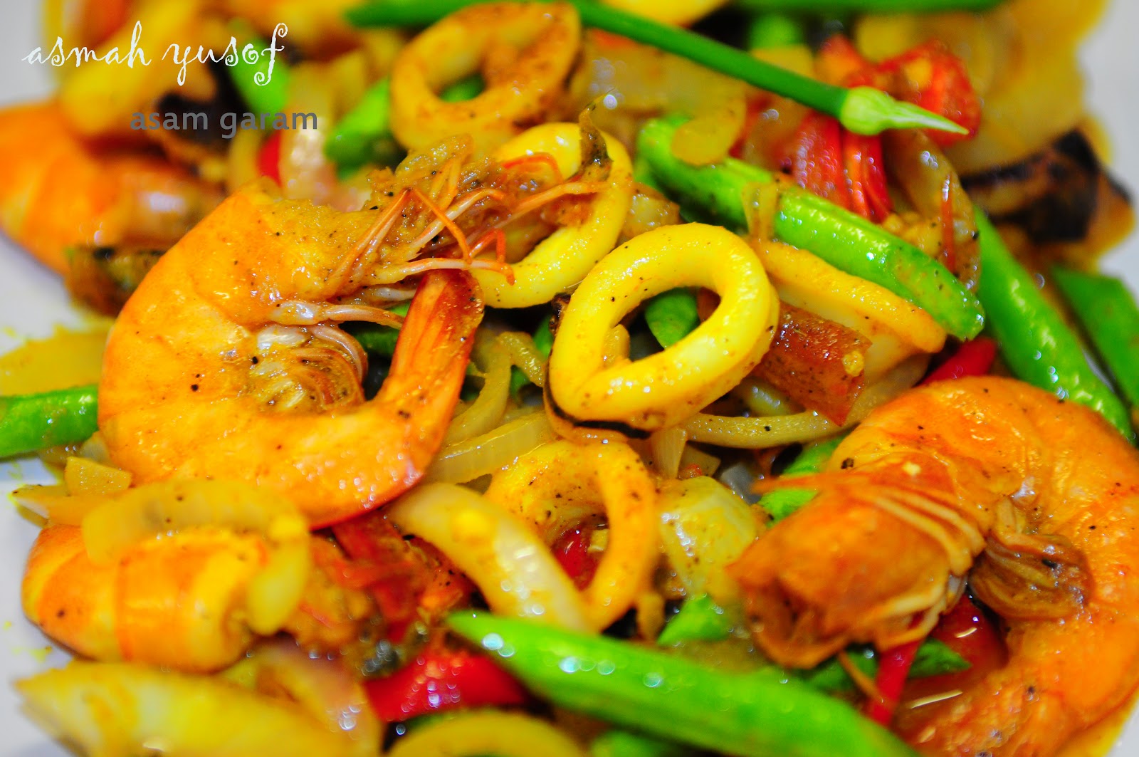 Asam Garam: SOTONG & UDANG GORENG KUNYIT