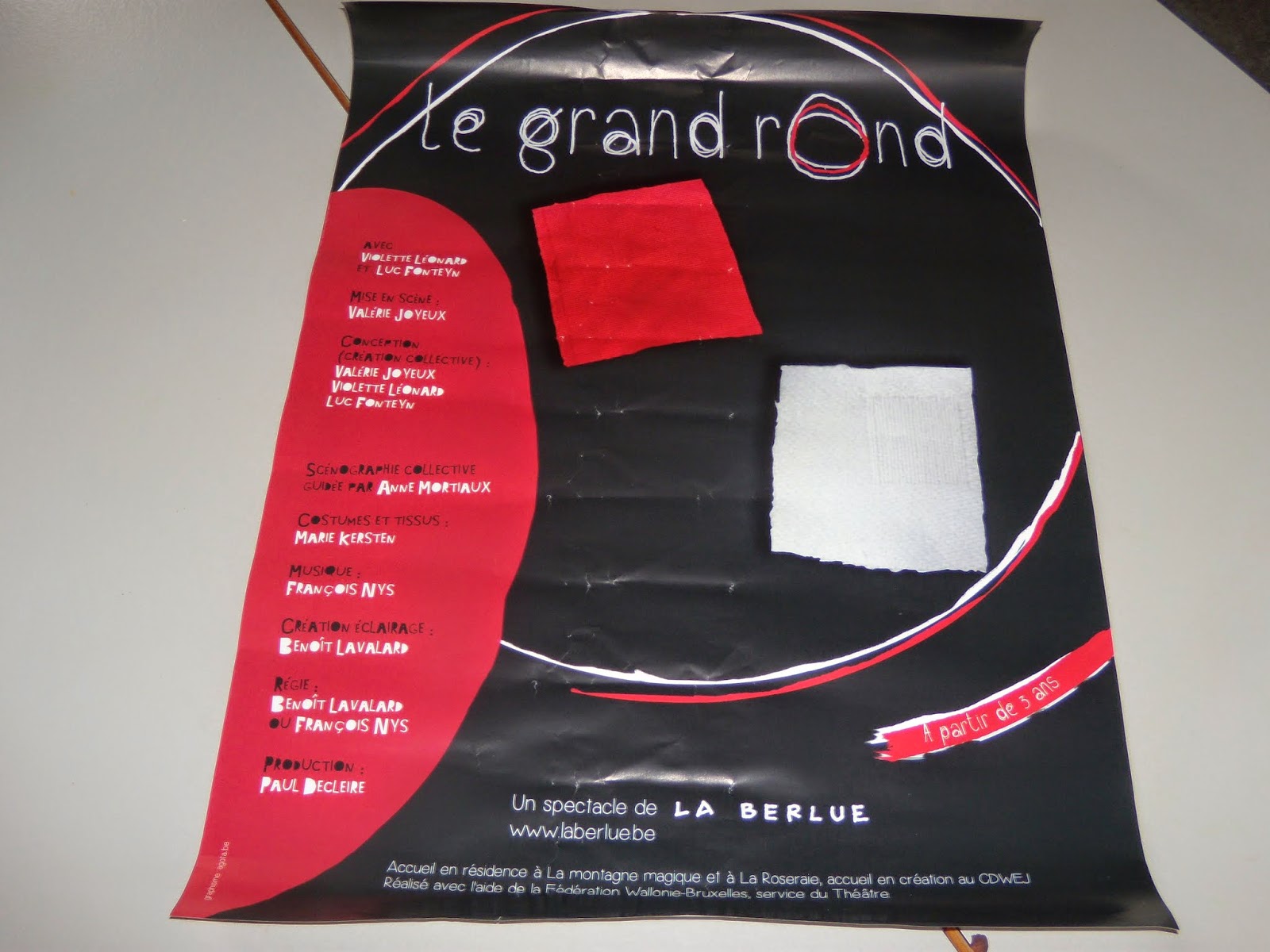 Que se passe-t-il à l'école de Celles?: Le grand rond.