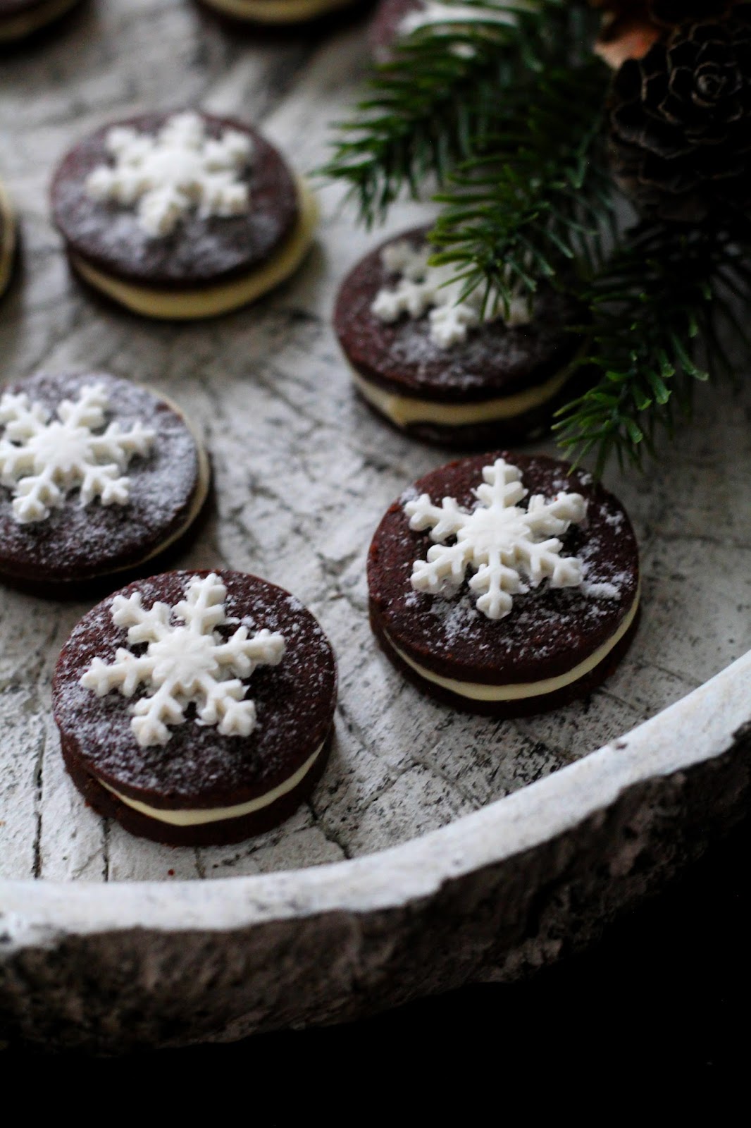 Kakkuviikarin vispailuja!: Itsetehdyt Domino-keksit