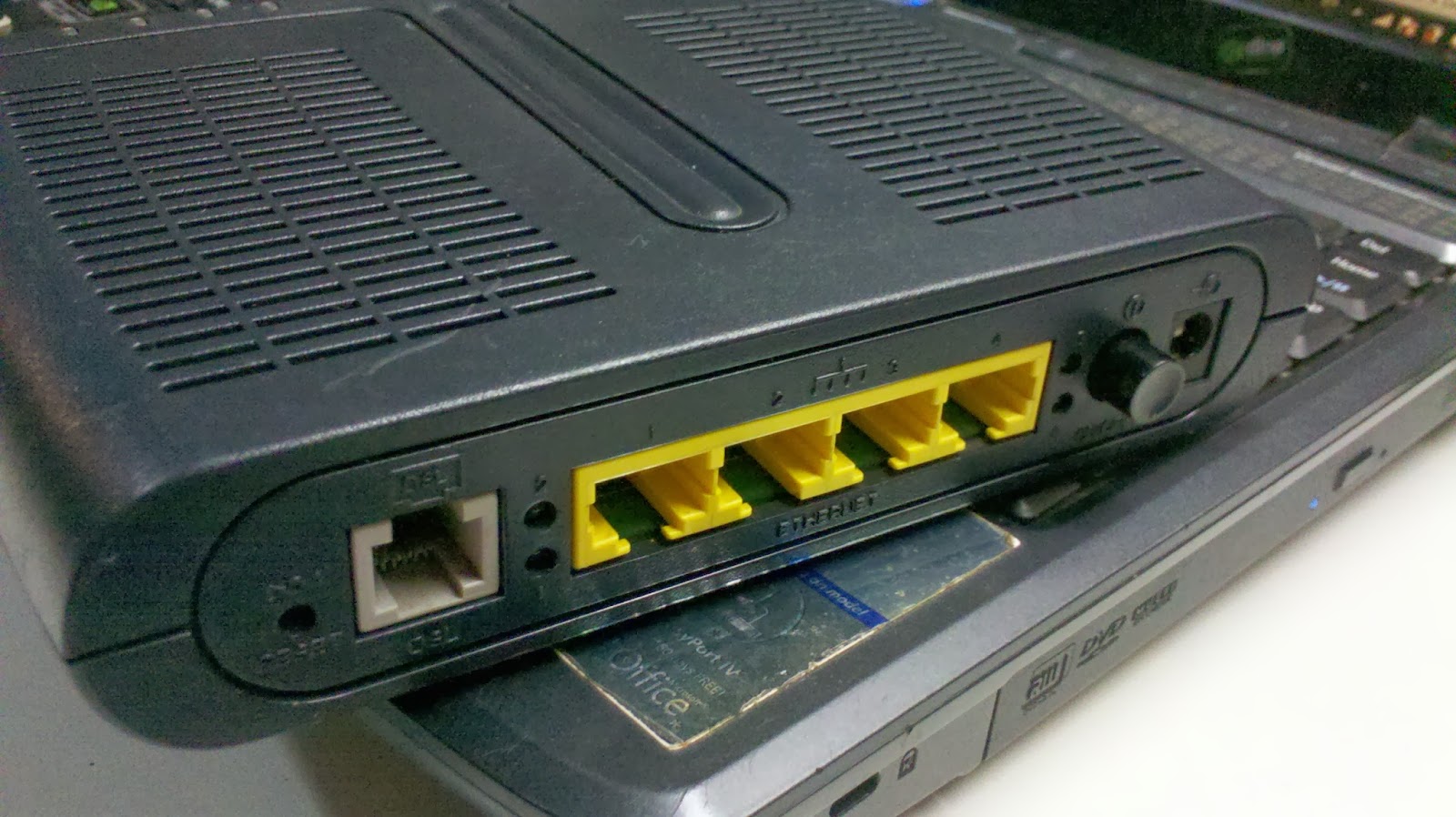 Sunny MCU and Electronics: Hardware review: Thomson SpeedTouch 546 v6