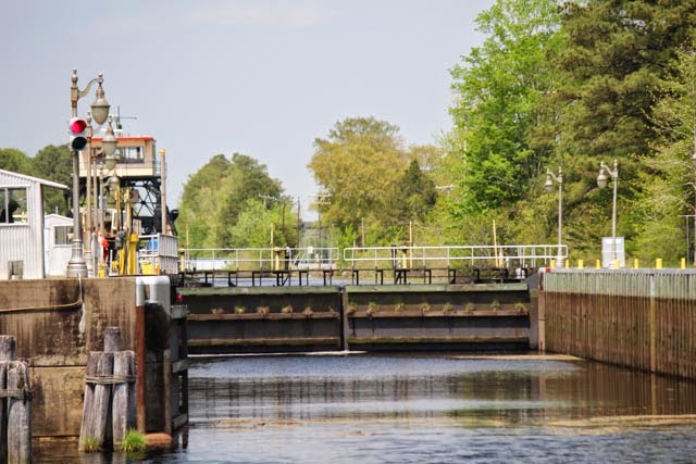 Twelve Stones: May 2014