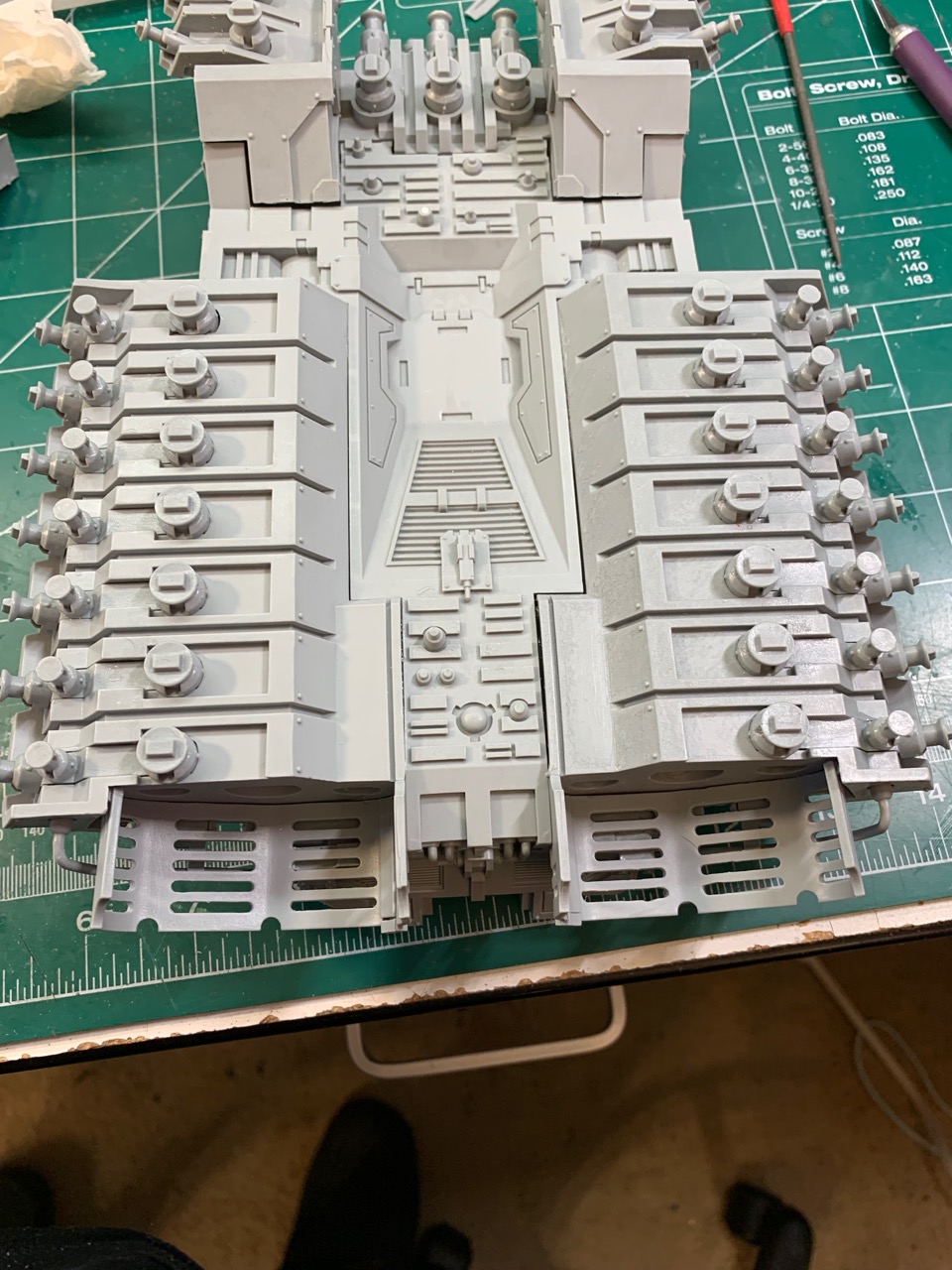 Bill's Raving Rant: Building the Astraeus Super Heavy Tank - Forgeworld