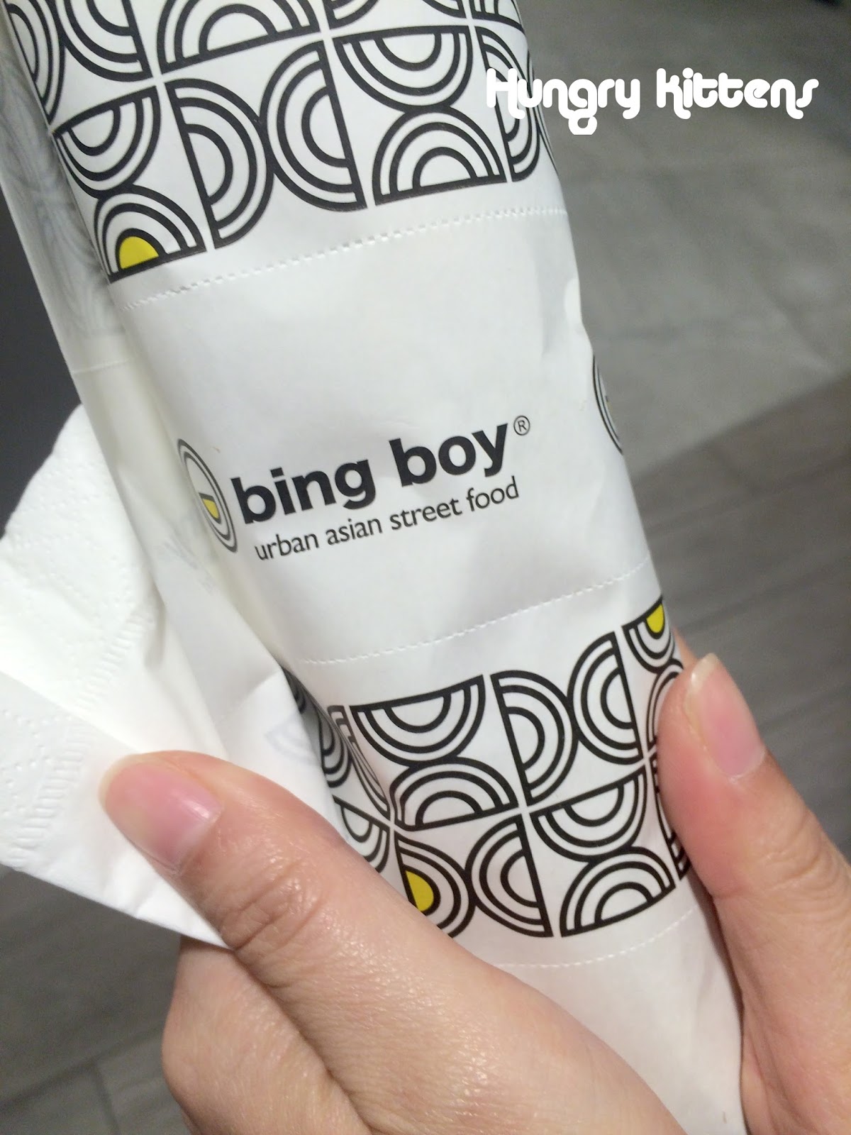 Hungry Kittens: Bing Boy, Post Office Square