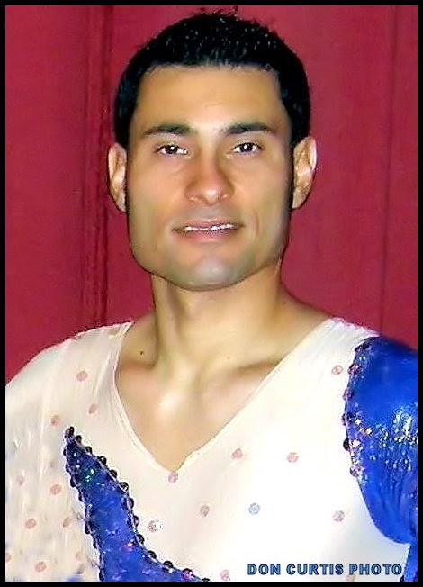 CIRCUS PERSONALITY PHOTOS: With The Greatest Of Ease