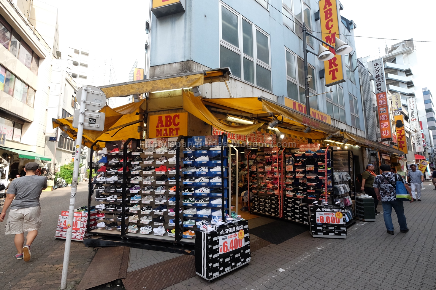 ร้านรองเท้า ABC Mart Ameyoko